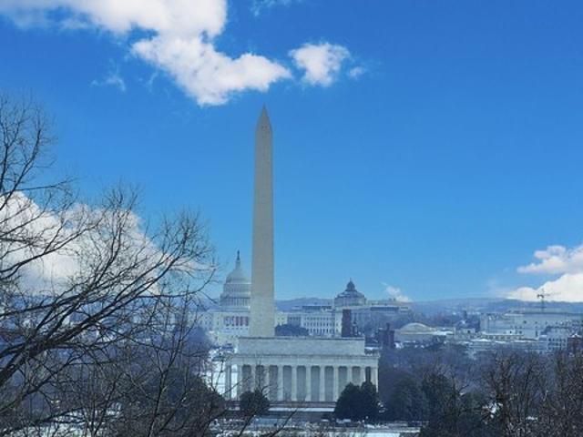 1200 N Nash St Apt 232, Arlington, VA 22209