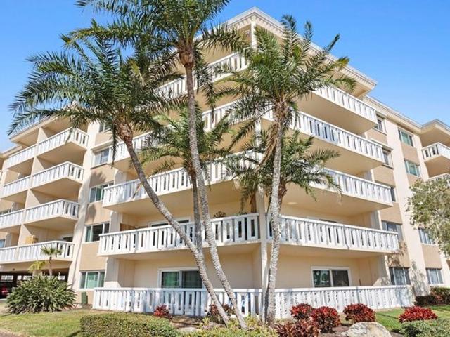 1200 N Shore Dr NE Unit 403, Saint Petersburg, FL 33701