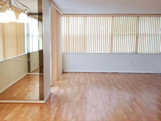 1200 NE Miami Gardens Dr #213W, Miami, FL 33179