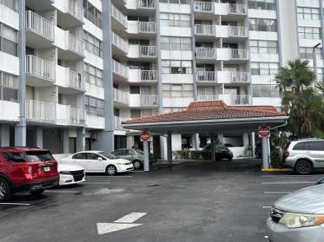 1200 NE Miami Gardens Dr #612W, Miami, FL 33179