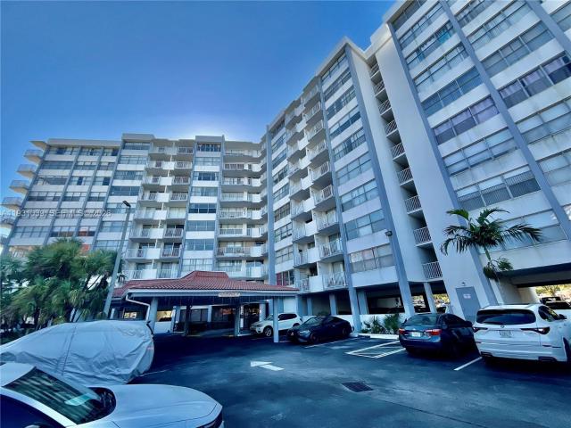1200 NE Miami Gardens Dr, Unit 1011W, Miami, FL 33179 | MLS #A11931 | Compass