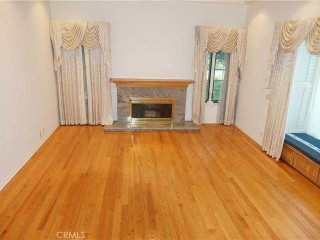 1200 Oakwood Drive