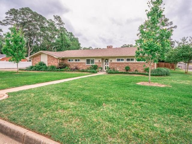 1200 Azalea Dr, Longview, TX 75601