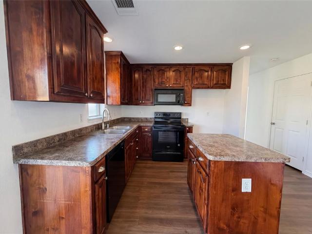 1200 Boxwood Dr, Crowley, TX 76036 | MLS #21198 | Compass