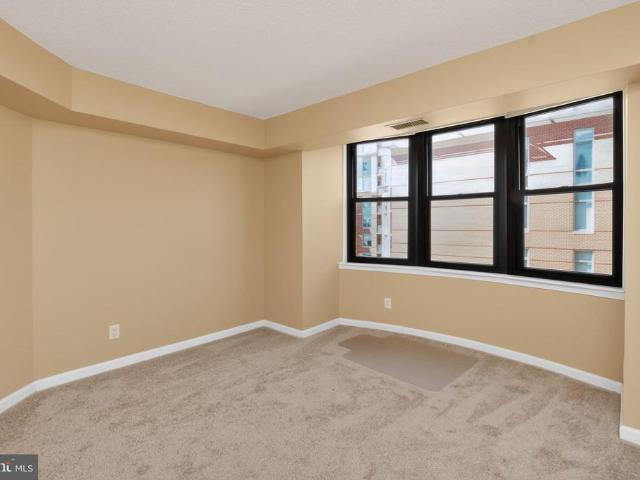 1200 Braddock Place # 601