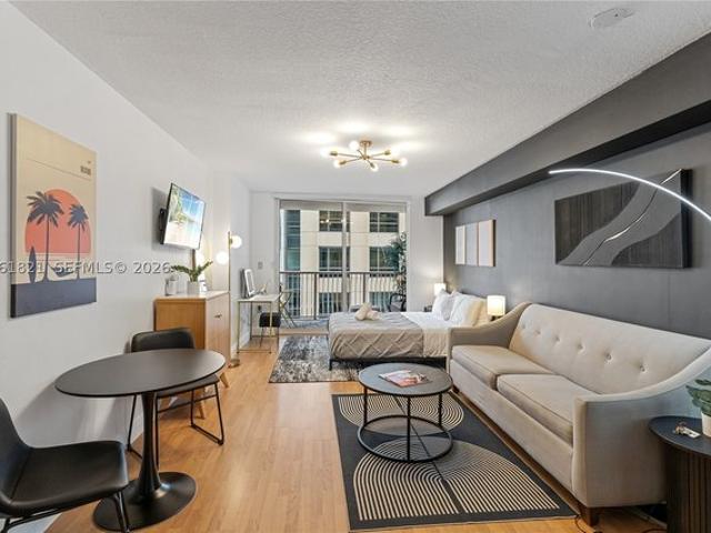 1200 Brickell Bay Dr Apt 1816, Miami, FL 33131