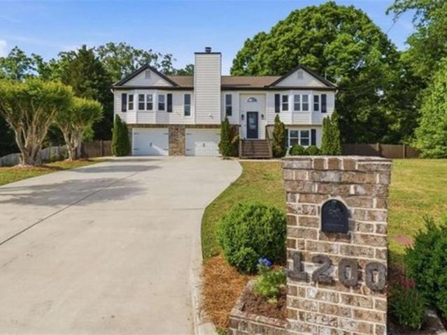 1200 Brookton Dr, Dacula, GA 30019