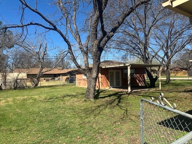 1200 Cliff Dr, Graham, TX 76450 | MLS #21223 | Compass