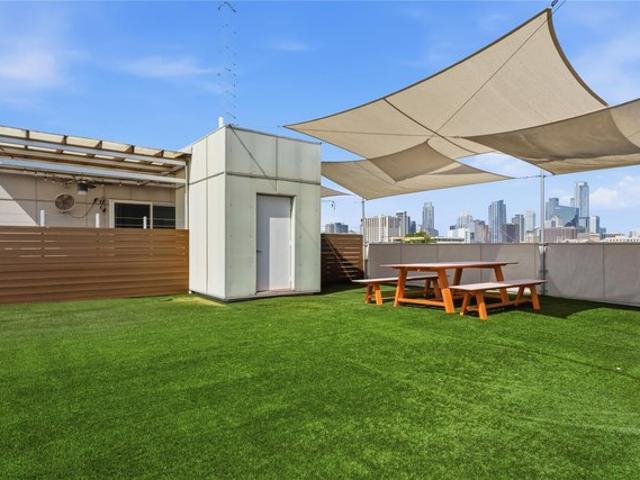 1200 E 11th St Apt 402, Austin, TX 78702