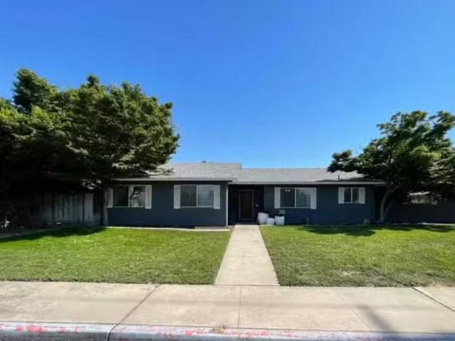 1200 E MONTE VISTA AVE, TURLOCK, CA 95382 Single Family Reside.