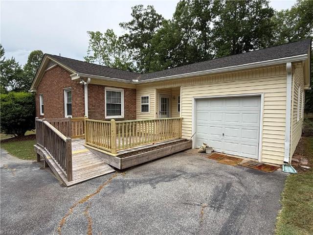 1200 Edgemont Road