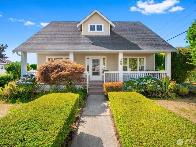 1200 Elm Street