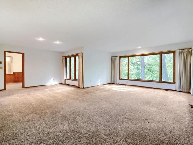 1200 Falls View Court