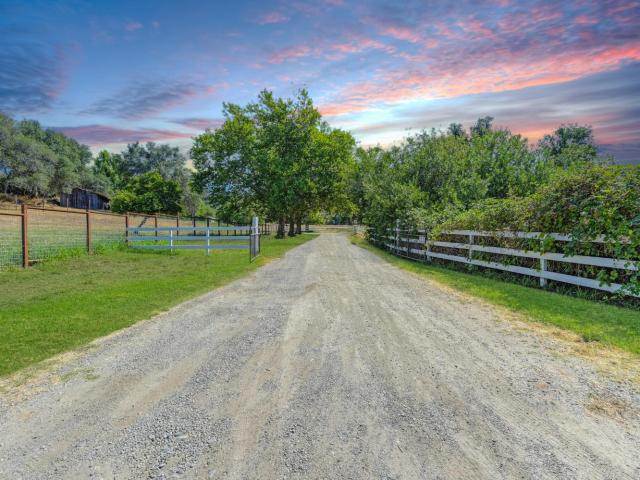 1200 Gold Hill Rd, Newcastle, CA 95658 | MLS #226031 | Compass