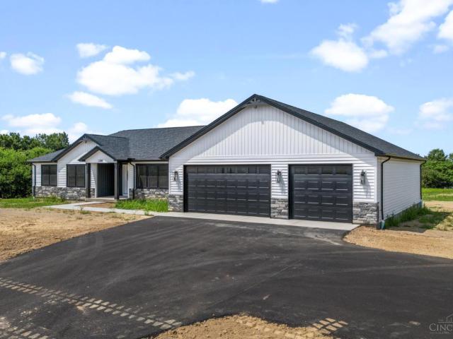 1200 Hunters Glen Drive