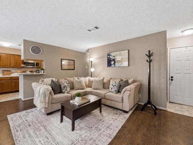 1200 Harwell Drive # 1914