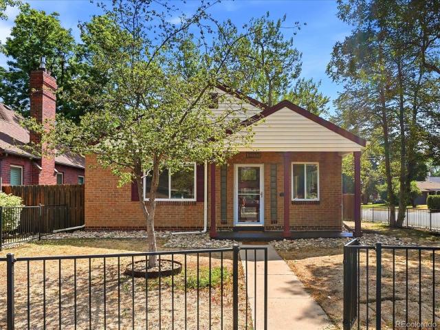 1200 Jasmine Street