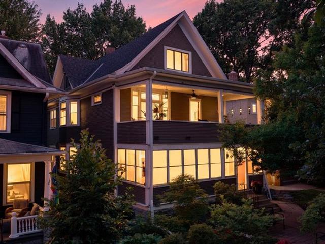 1200 Laurel Ave, Saint Paul, MN 55104