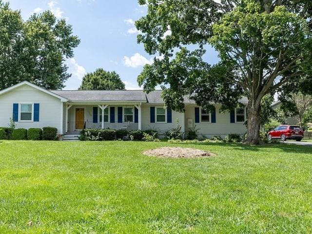 1200 Pin Oak Dr, Hopkinsville, KY 42240