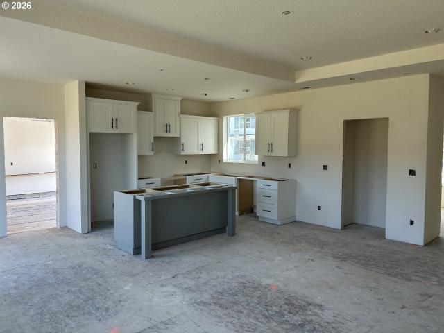 1200 Rachel LN