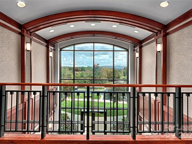 1200 Ridgefield Boulevard # 270