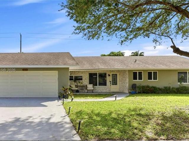 1200 Rowayton Cir, Wellington, FL 33414