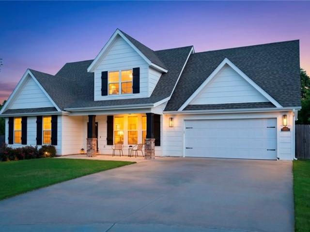 1200 St Johns Wood, Cave Springs, AR 72718