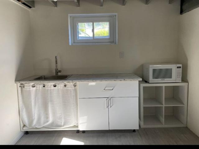 $1200 Studio apartment for rent in Northvale