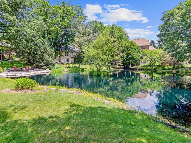 1200 Summit Oaks Drive