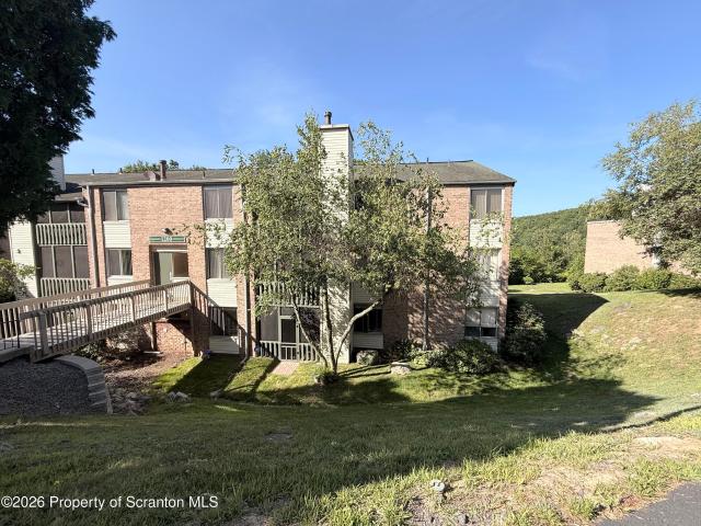 1200 Summit Pointe Drive # 1208