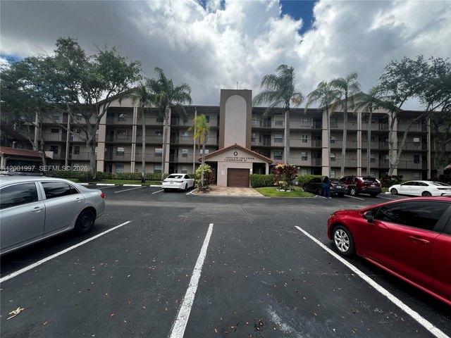 1200 SW 124th Ter Unit 106O, Pembroke Pines, FL 33027