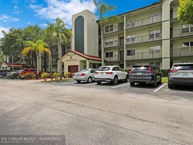 1200 SW 130th Ave #303, Pembroke Pines, FL 33027