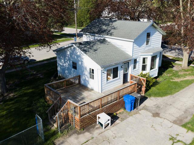 1200 S 9th St