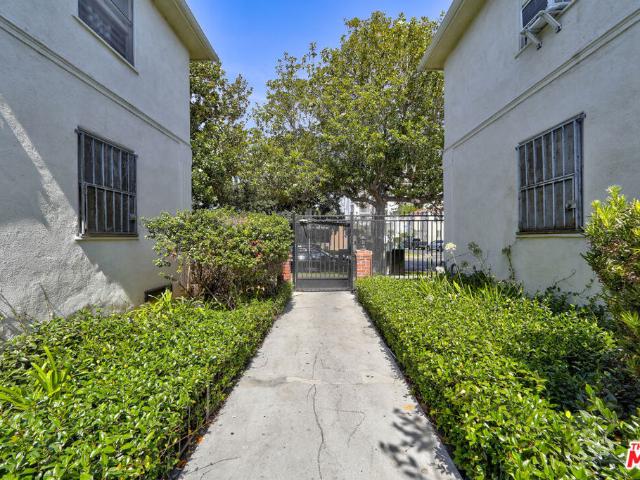 1200 S Citrus Avenue 6