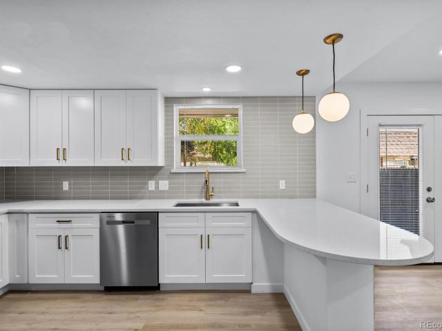 1200 S Monaco Street Parkway # 27
