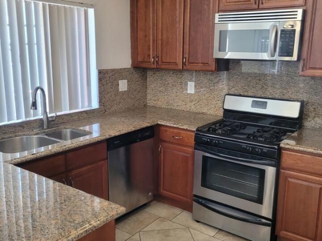1200 S Shenandoah Street 106