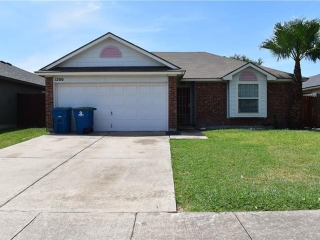 1200 Sacramento Dr, Portland, TX 78374