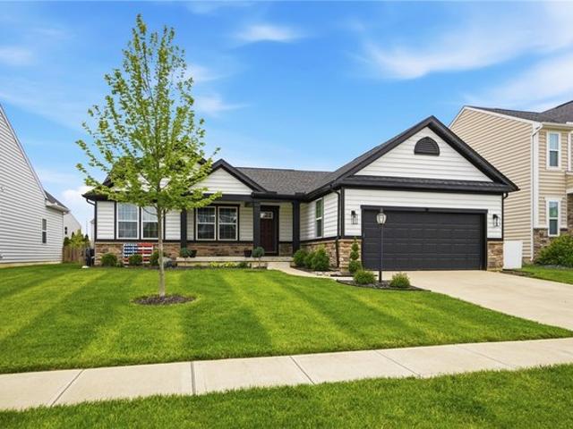 1200 Scarlet Oak Dr, Tipp City, OH 45371