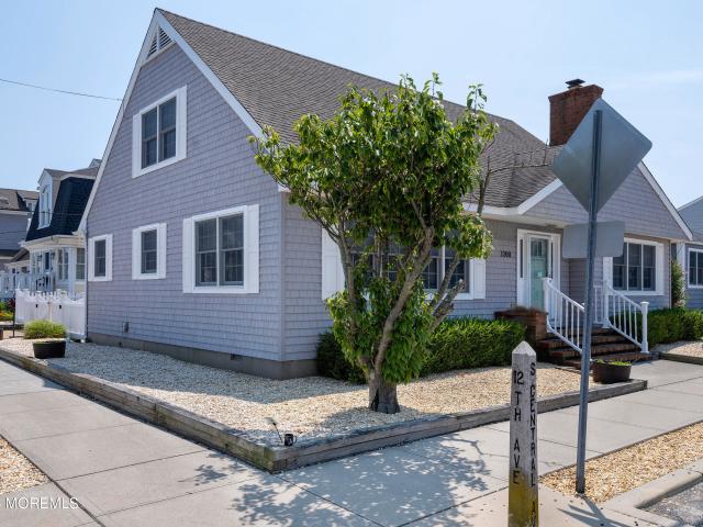 1200 SE Central Avenue