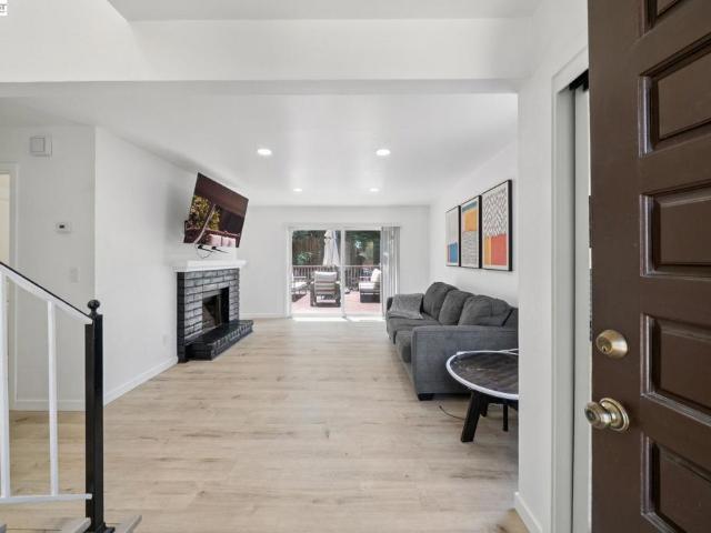 1200 Shaddick Dr
