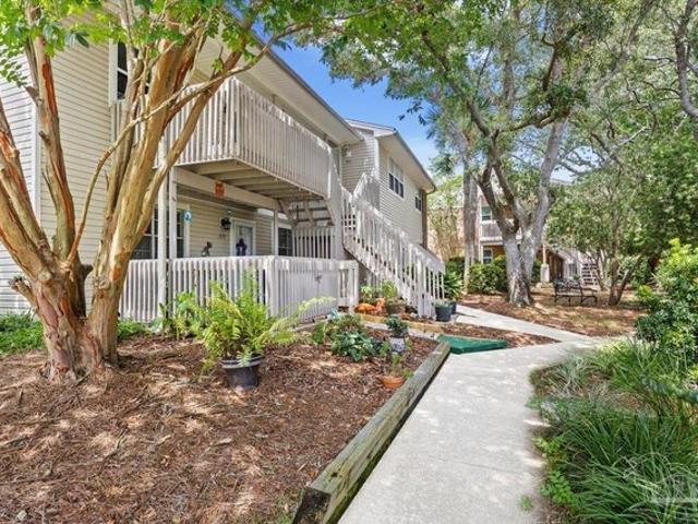 1200 Shoreline Dr, Gulf Breeze, FL 32561