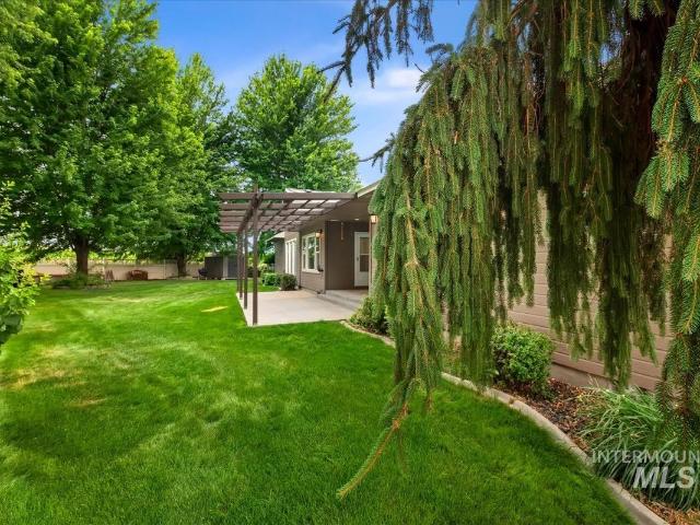 1200 Tara Ct