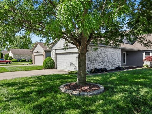 1200 Timber Creek Ln, Greenwood, IN 46142