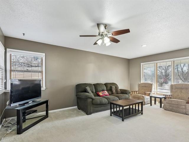 1200 W Clinton Ave, Indianola, IA 50125