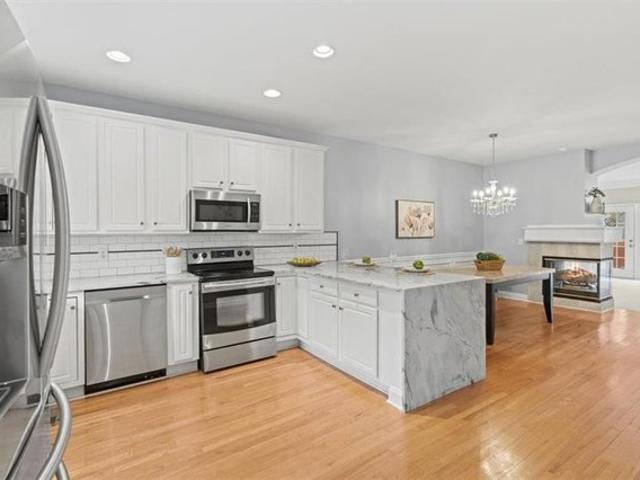 1200 Wing St Unit 8, Sandy Springs, GA 30350