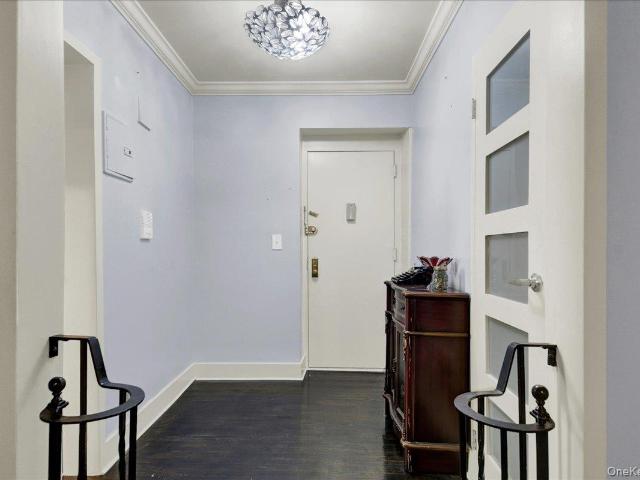1200 Woodycrest Avenue 1H