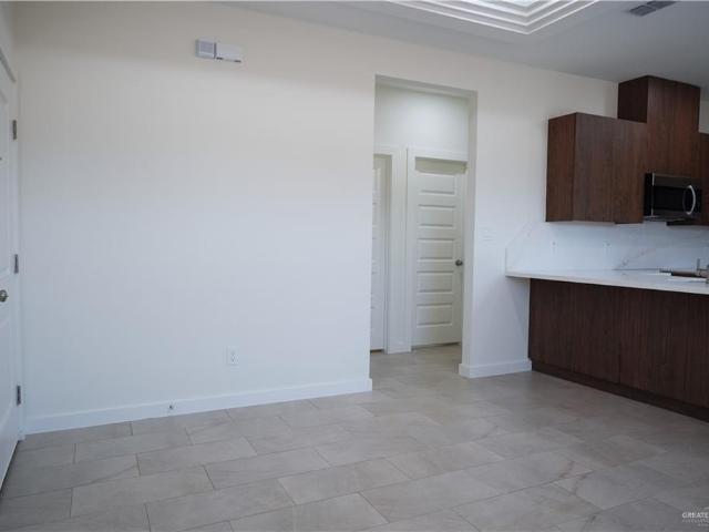 1200 Woodland Drive 2