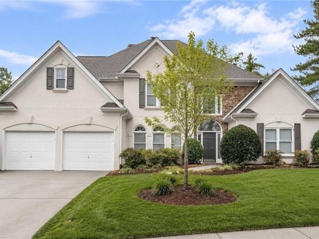 1200 Woodlawn Drive NE