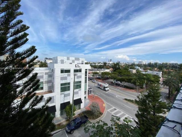 1200 14th St #6B Miami Beach, FL 33139