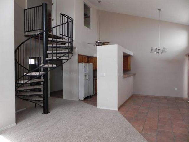 $1200 / 2br 1200ft² Great Location in Farmington 1716 E. 23rd map